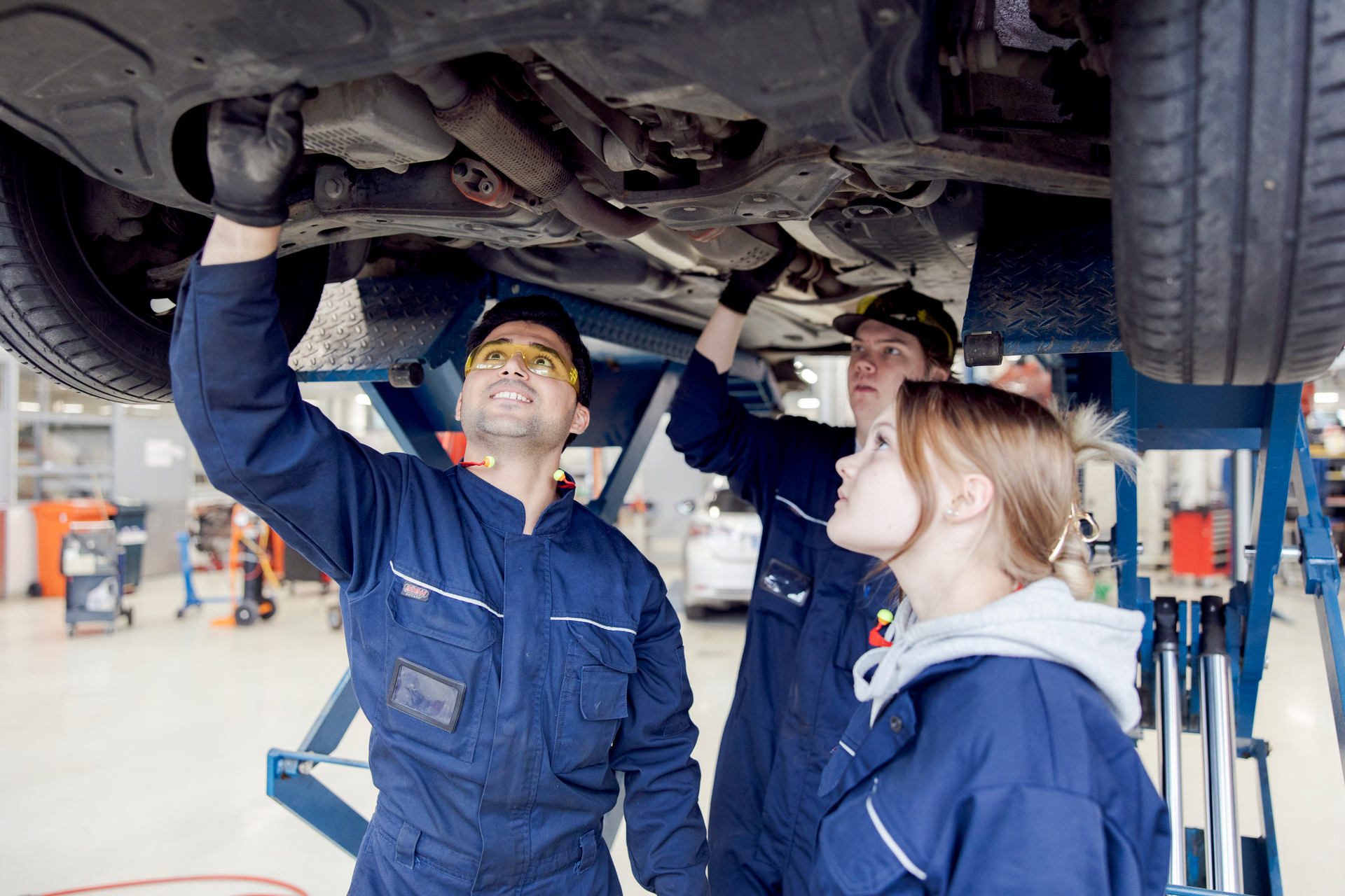 Ajoneuvojen korjaamo opiskelijatyönä | Stadin AO